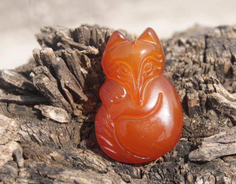 Natural red agate pendant. Fox. Hand-carved, necklace pendants. 34x23x9mm