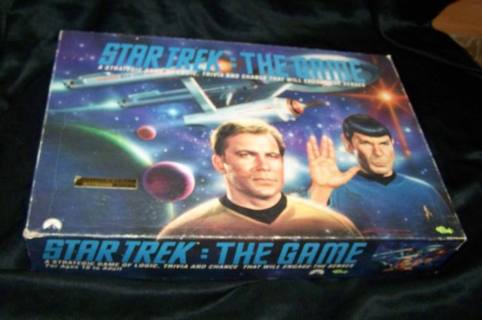 1992 STAR TREK Board Trivia Game Classic COMPLETE