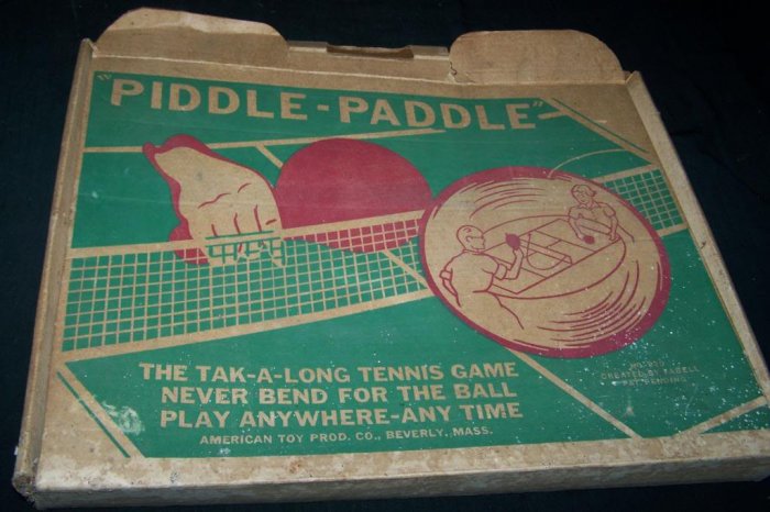 Vintage 1950s PIDDLE-PADDLE Travel TABLE TENNIS Set Game