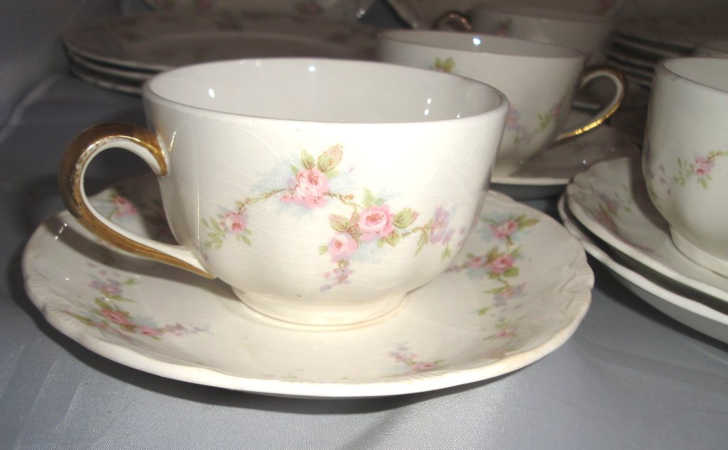 24 pc. Vintage Knowles,Taylor and Knowles Pink Baby Roses Porcelain ...