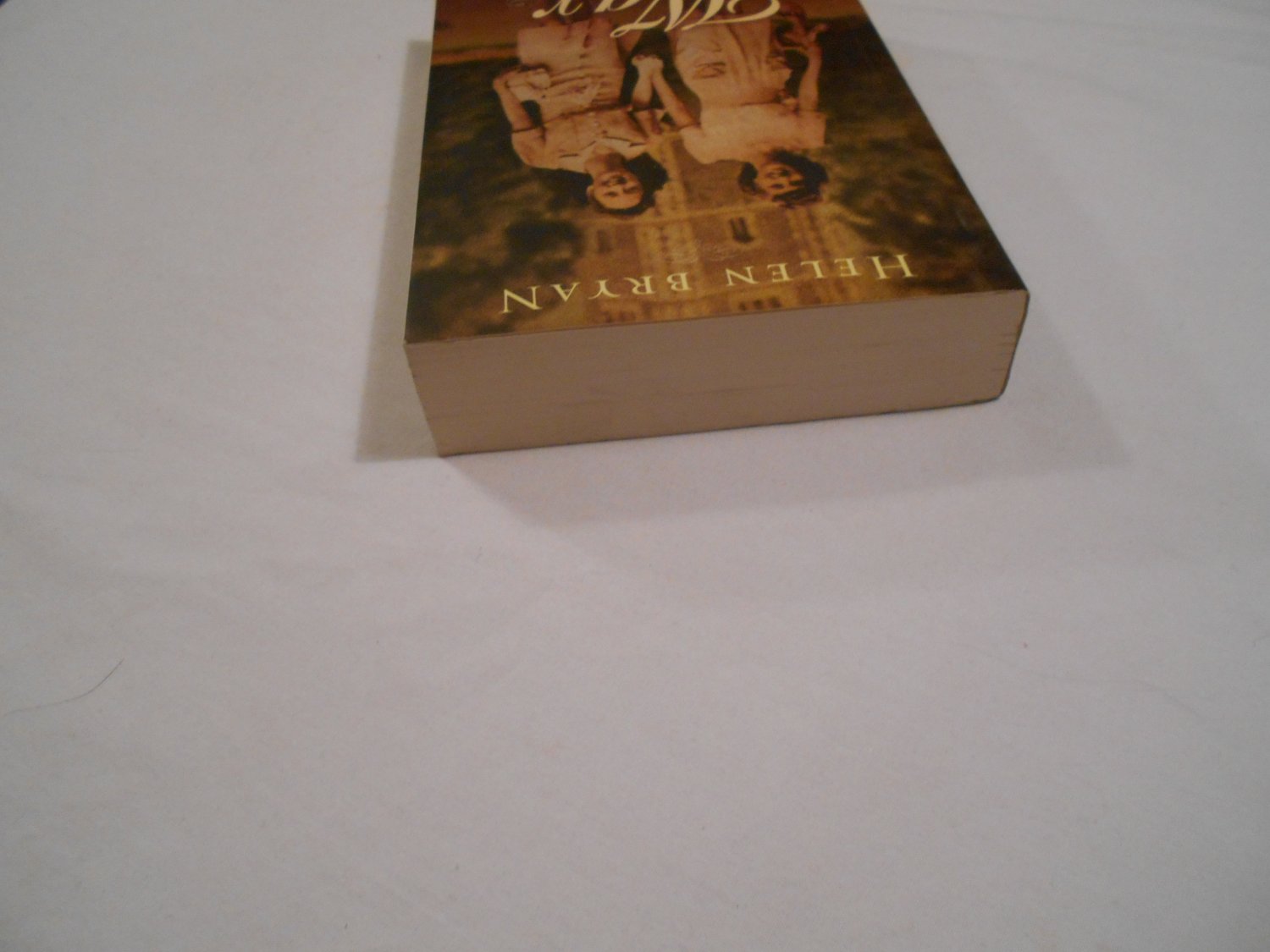 War Brides by Helen Bryan (2007) (R32b7) Amazon Encore PB