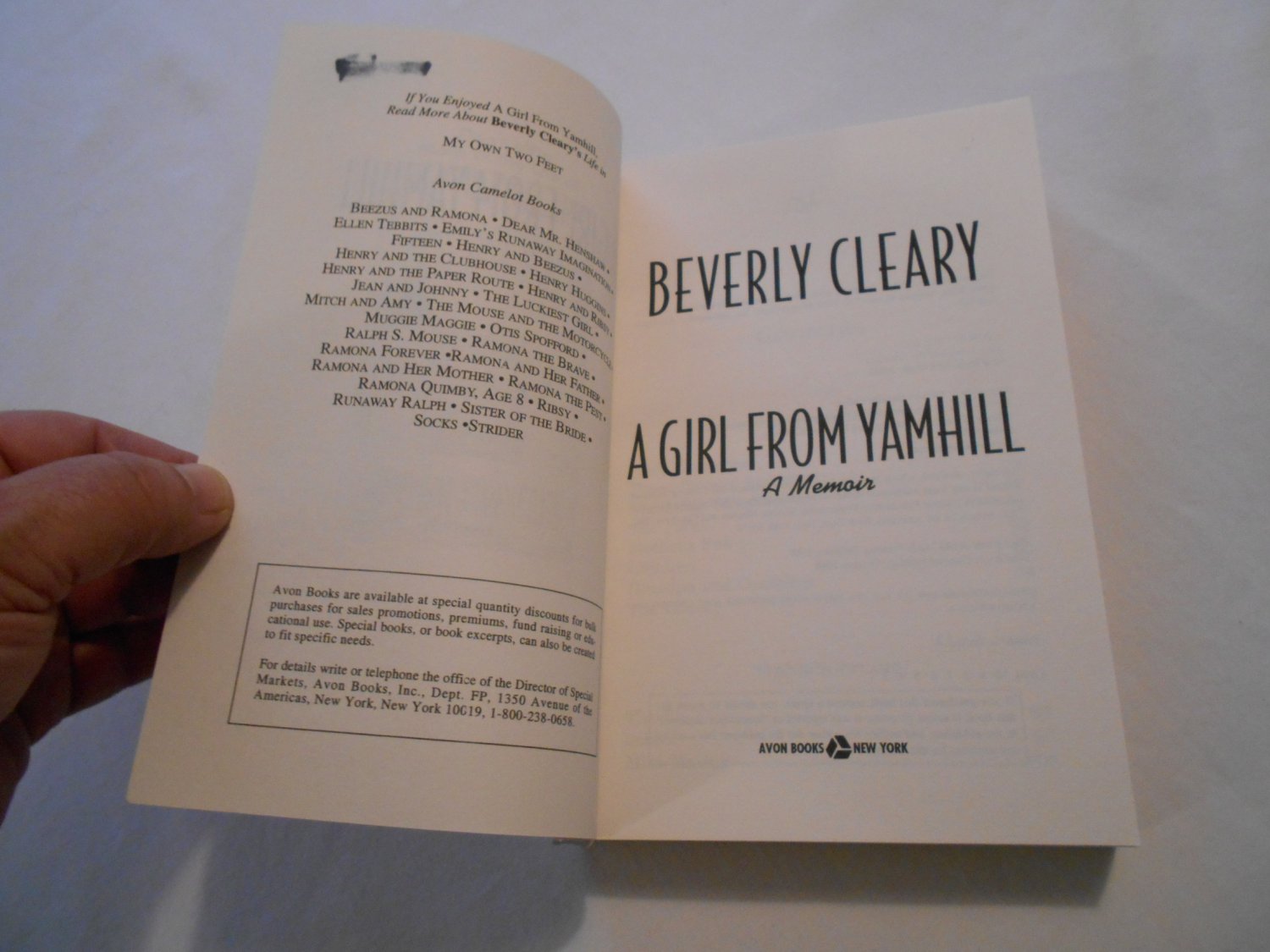 A Girl from Yamhill by Beverly Cleary (1988) (B5) Avon Books PB