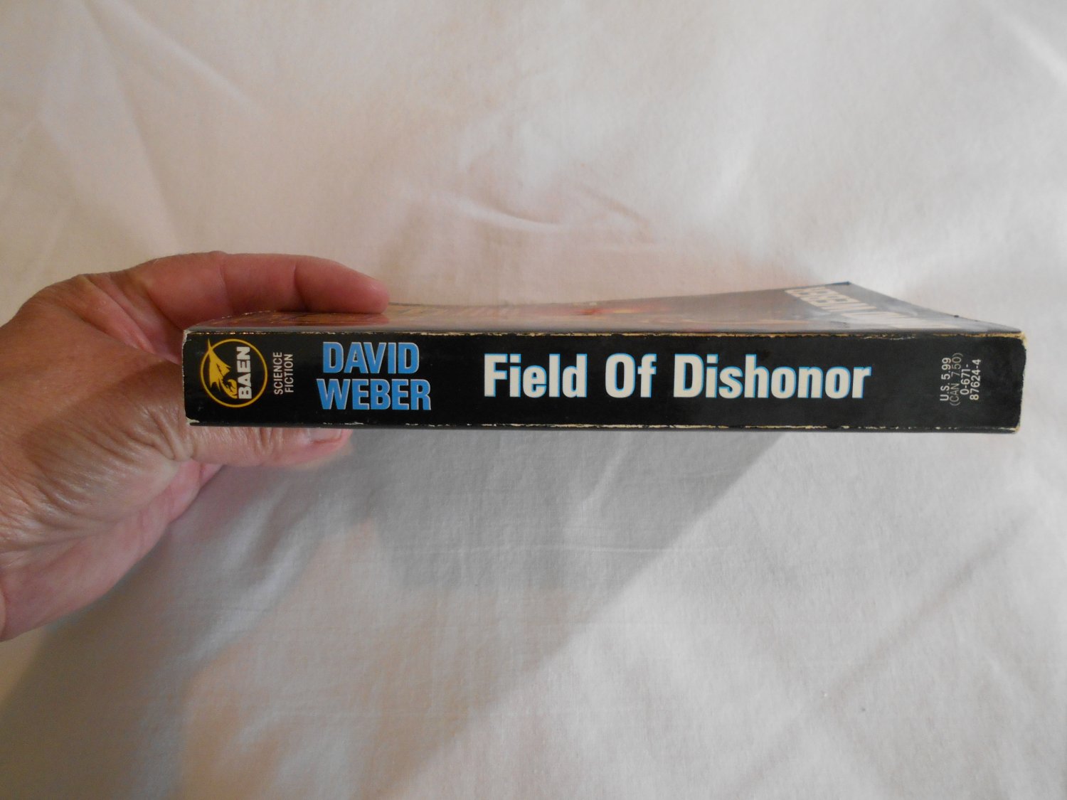 Field of Dishonor by David Weber (1997) (R25a5) Honor Harrington #4, Baen PB