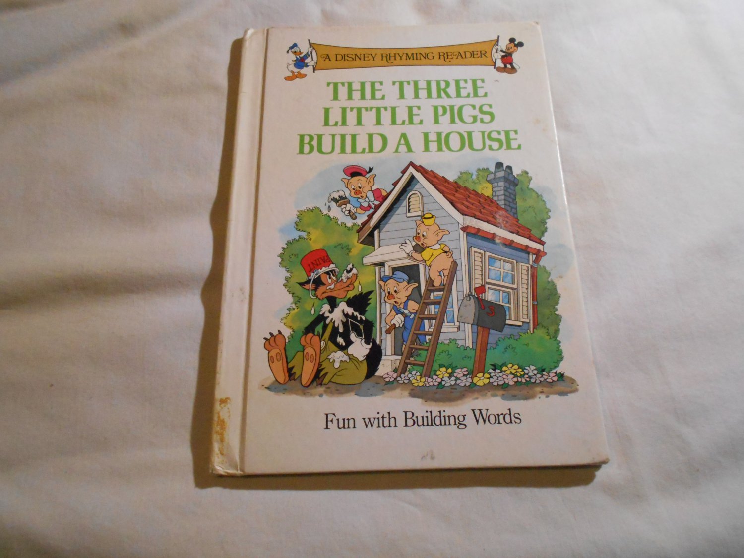 The Three Little Pigs Build a House: A Disney Rhyming Reader (1988 ...