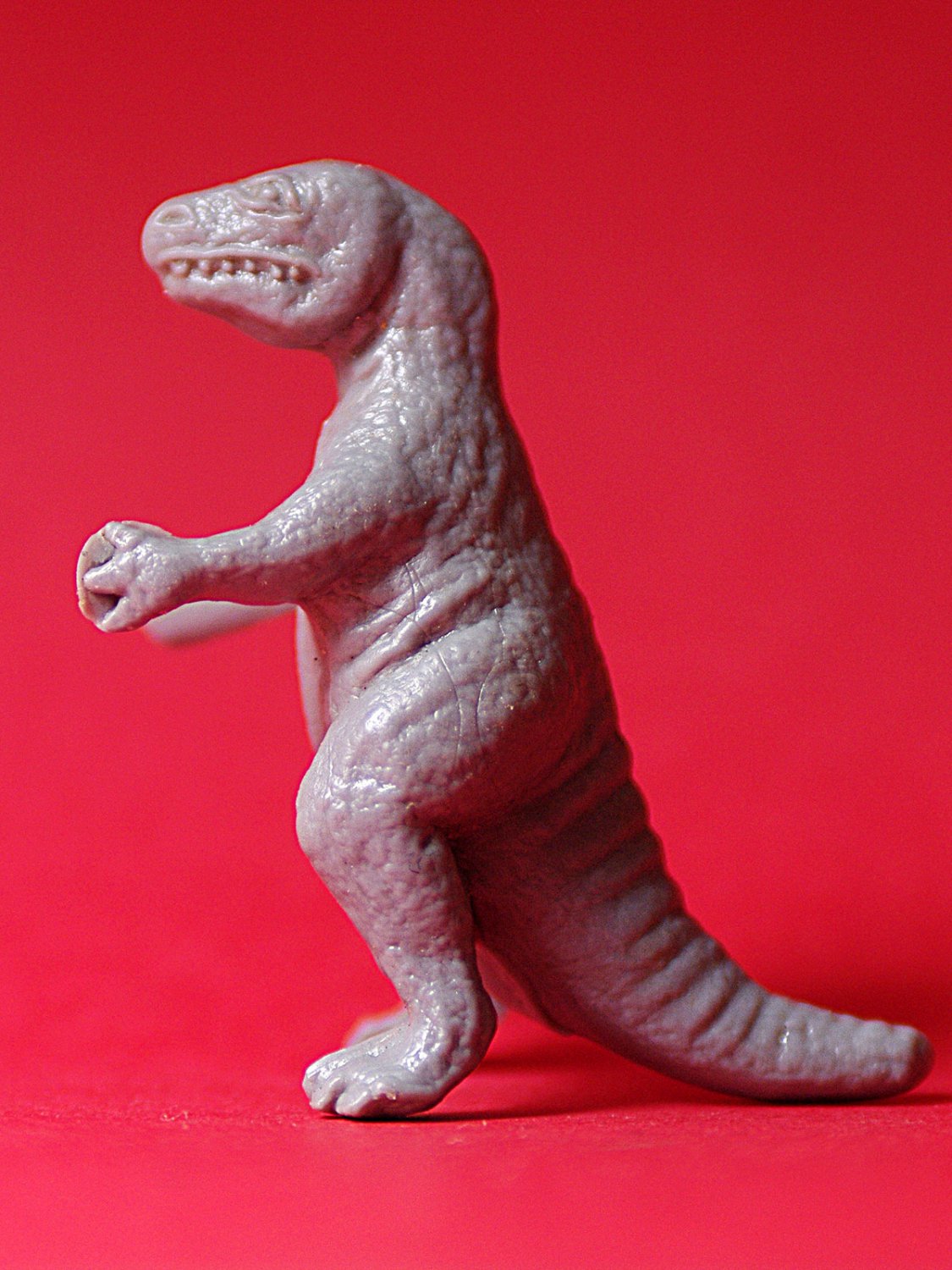 Kellogg's Tyrannosaurus rex cereal premium mini dinosaur figure vintage ...