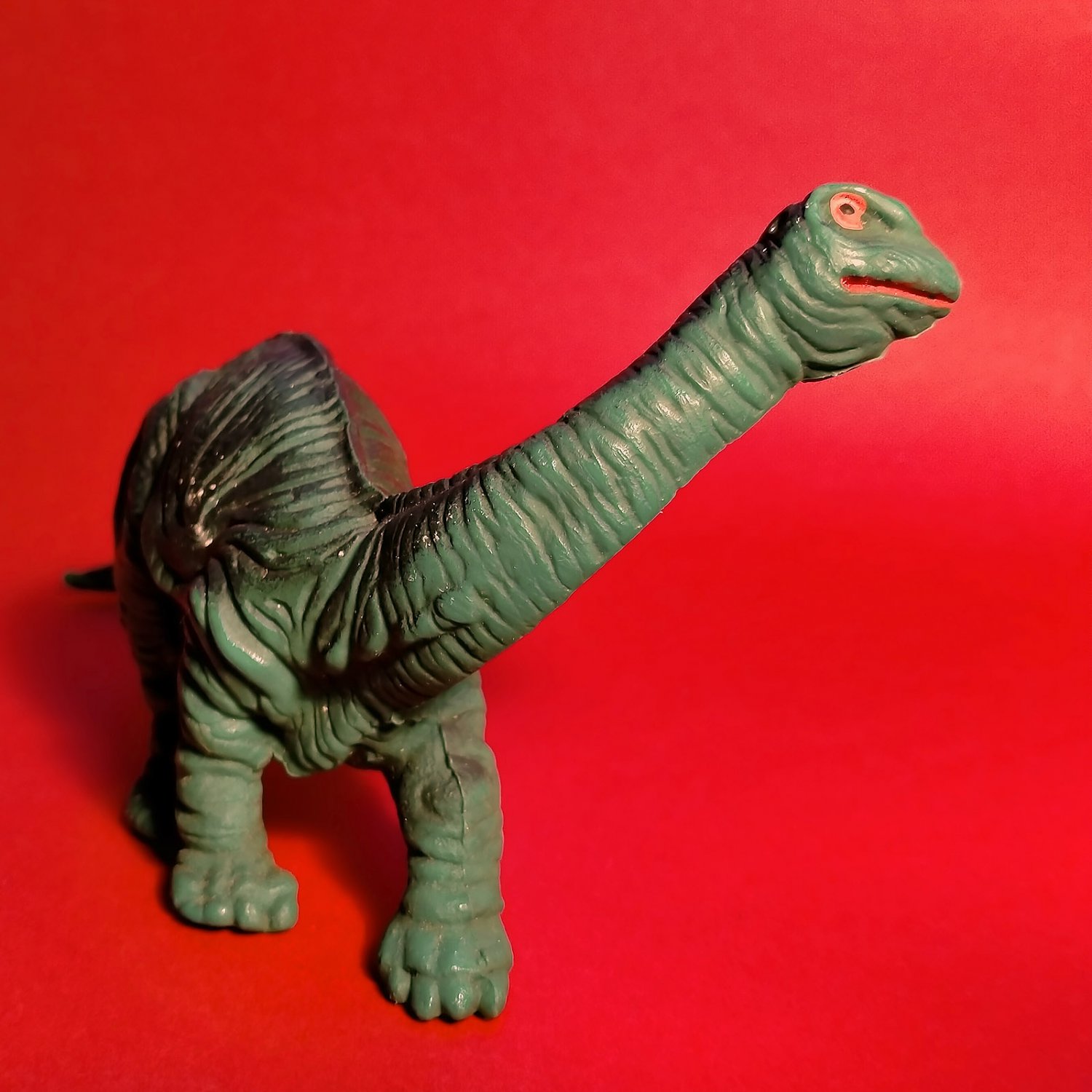 Brontosaurus by Yolanda vintage 1989 dinosaur prehistoric animals