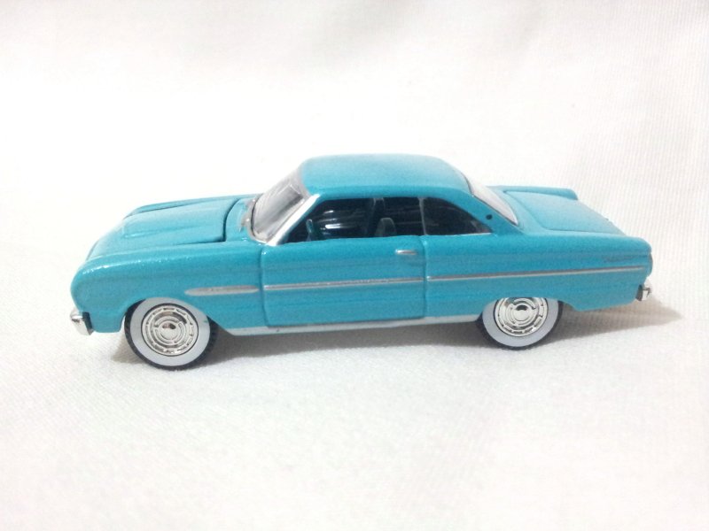 Ford Falcon 1963 Blue 1/64 Die Cast Model Car
