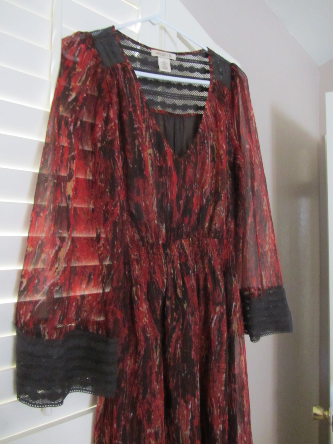 NEW without tags- Arden, B Abstract Print Chiffon Maxi Dress- Size S