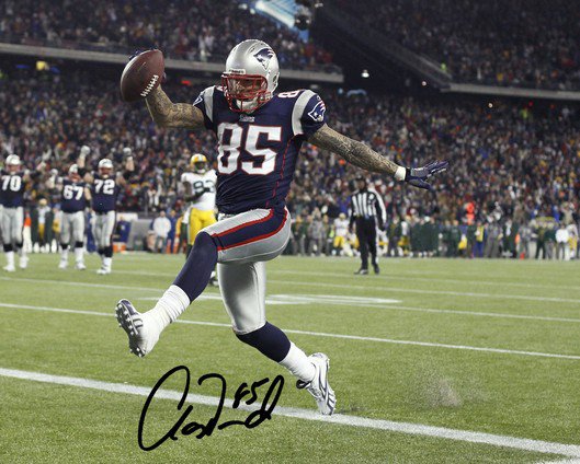 AARON HERNANDEZ SIGNED PHOTO 8X10 RP AUTOGRAPHED NEW ENGLAND TOUCHDOWN