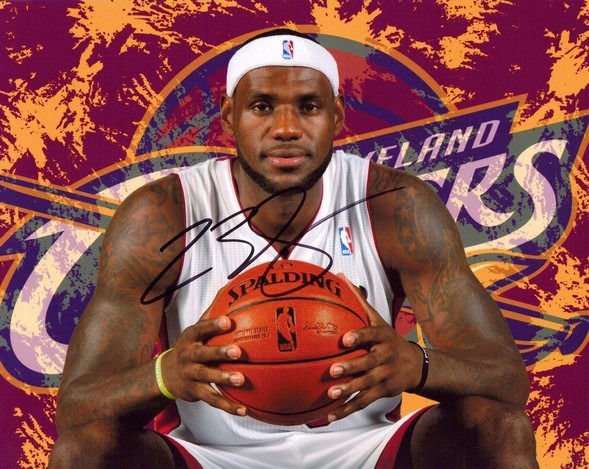 * LEBRON JAMES SIGNED PHOTO 8X10 RP AUTO AUTOGRAPHED CLEVELAND CAVALIERS