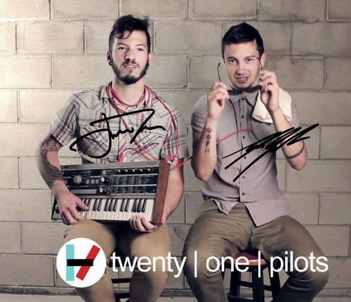 TWENTY ONE PILOTS SIGNED PHOTO 8X10 RP AUTOGRAPHED TYLER JOSEPH JOSH ...