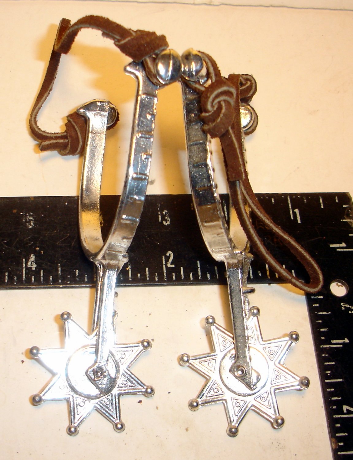 VINTAGE TOY COWBOY SPURS- METAL--PERFECT