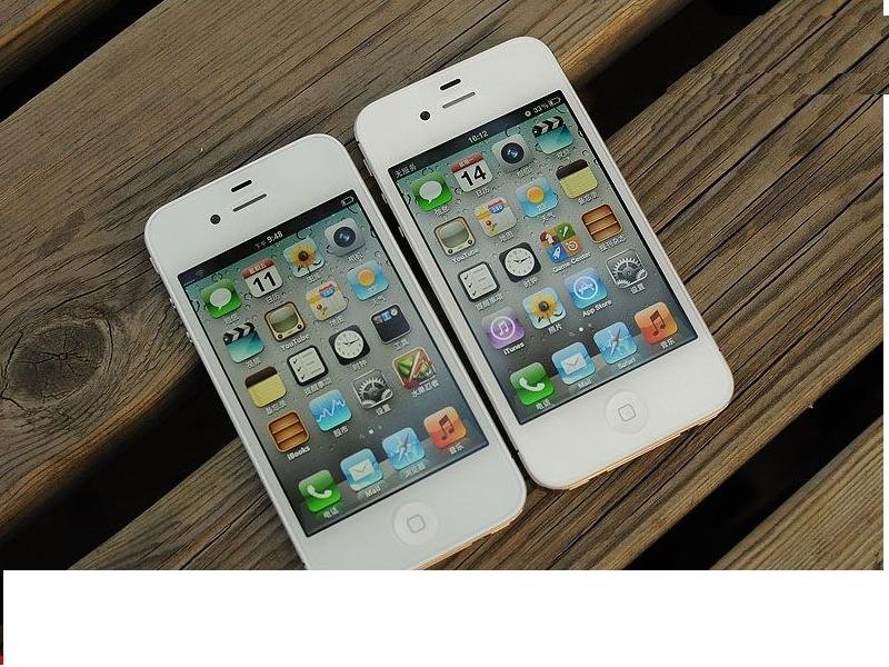 Gooapple V5 Android Phone Retina Screen 5MP Camera (White, 16GB)