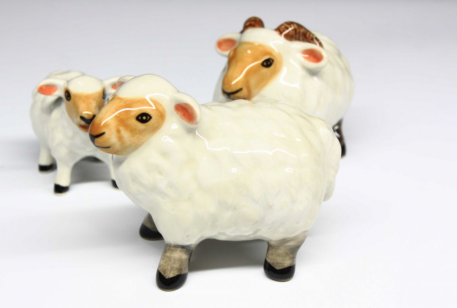 Animals Ceramic 3 pcs Big Sheep Family Ceramic Hand painted