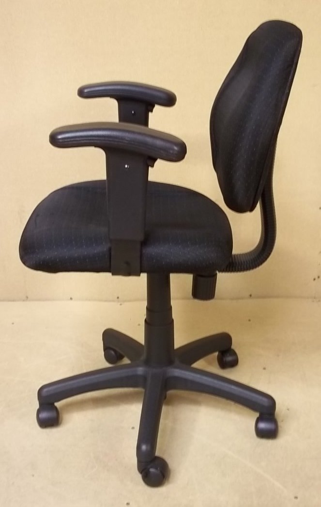 Generic Office Chair 37in x 23in x 23in 240-274er * Fabric