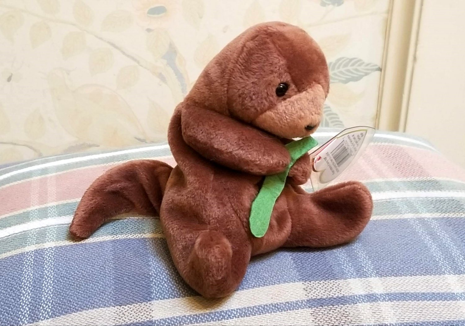 TY Seaweed the Otter Beanie Baby PVC Pellets 1996