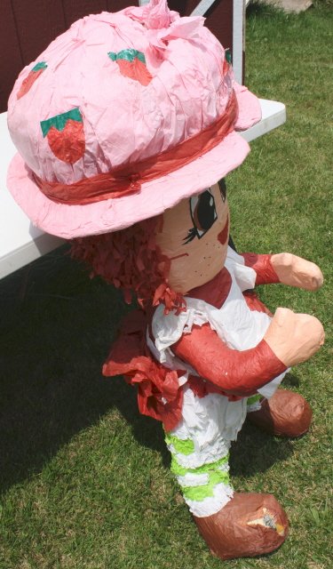 Huge Strawberry Shortcake Vintage Pinata 80's