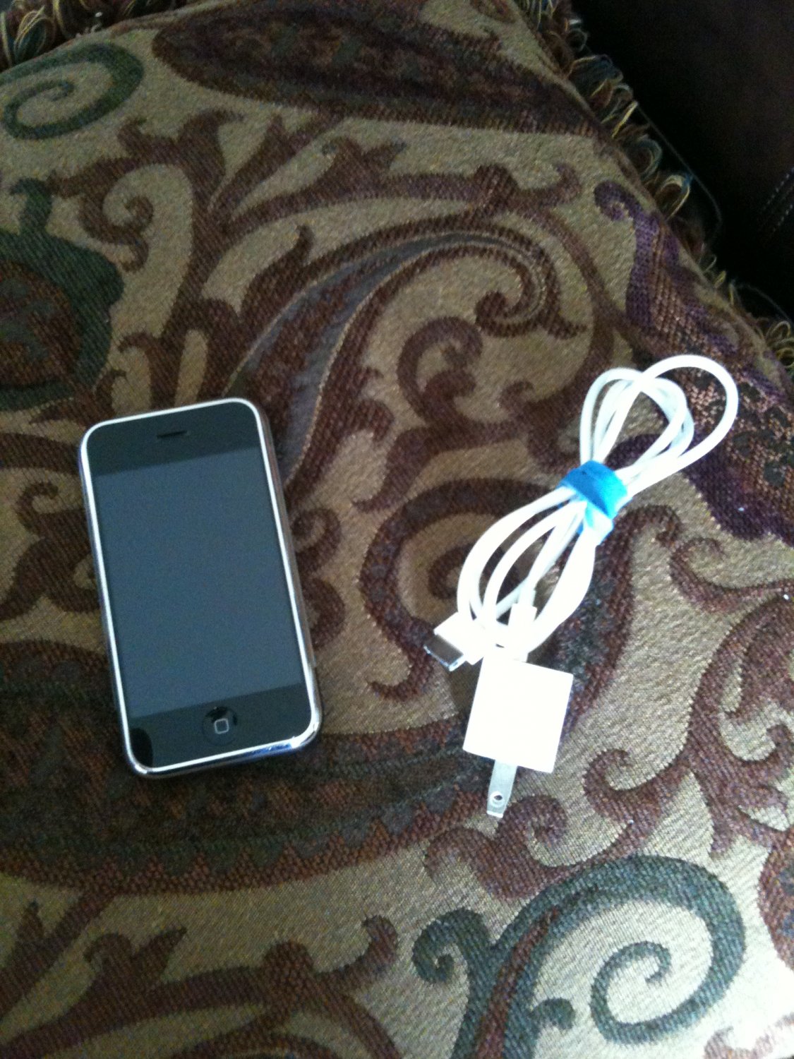 Apple iPhone 2G - 16GB - (AT&T) Smartphone - Unlocked. * SOLD