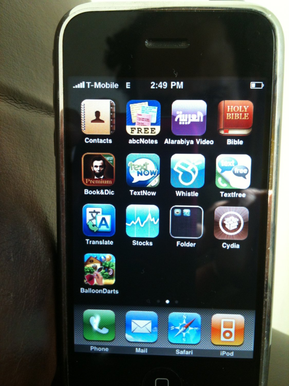 Apple iPhone 2G - 16GB - (AT&T) Smartphone - Unlocked. * SOLD