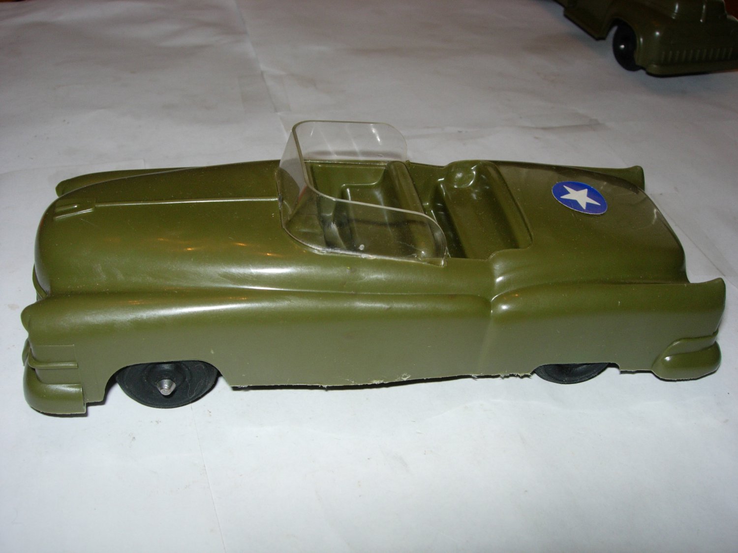 VINTAGE MILITARY MOTOR POOL SET BY IRWIN-BATTERY OPERATED