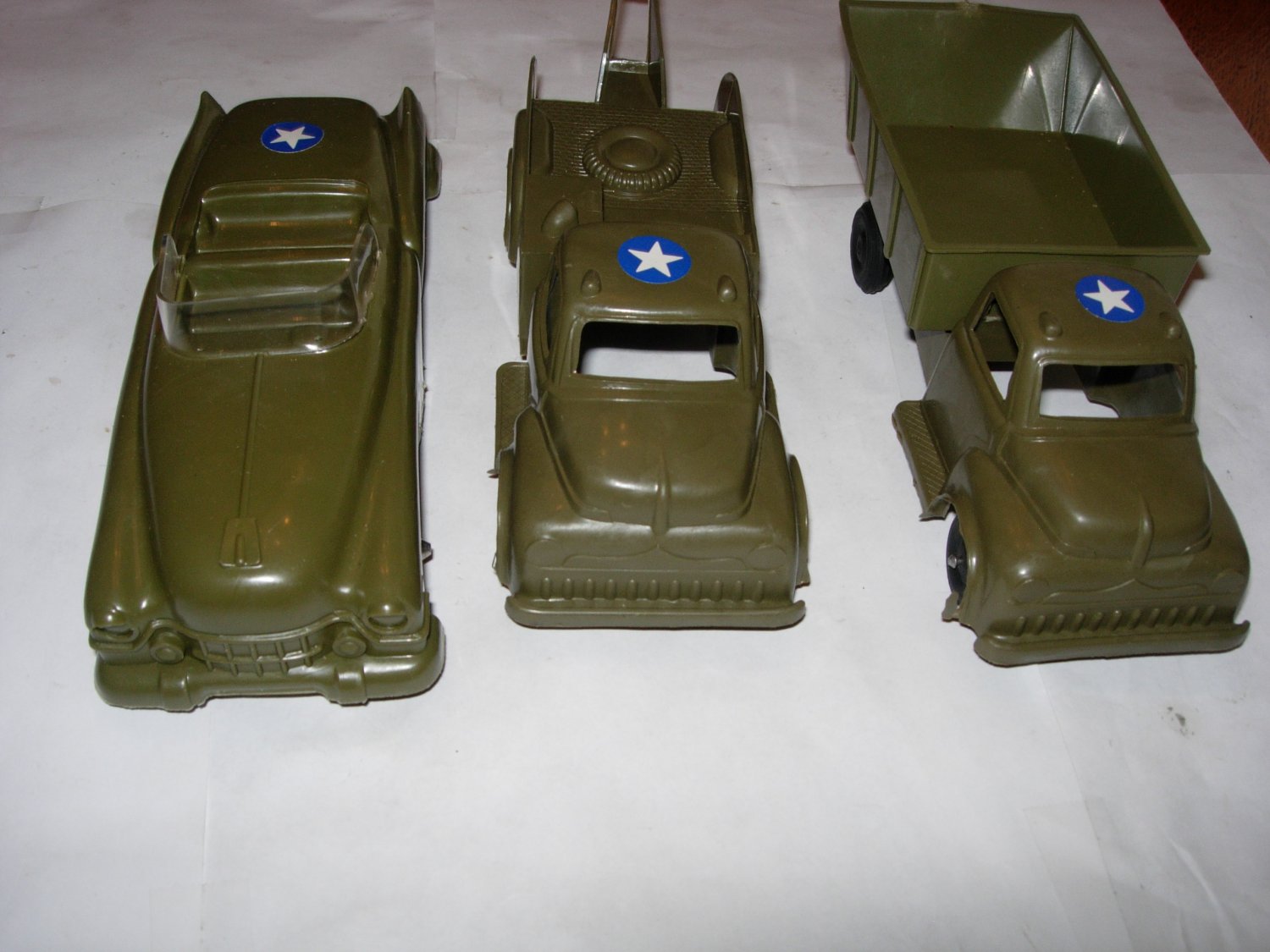 VINTAGE MILITARY MOTOR POOL SET BY IRWIN-BATTERY OPERATED