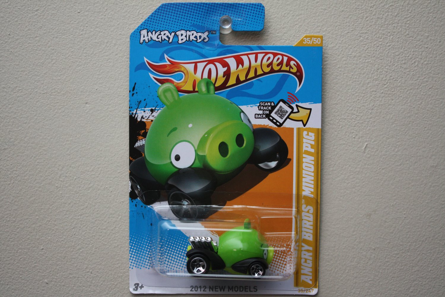Hot Wheels 2012 New Models Angry Birds (Minion Pig)