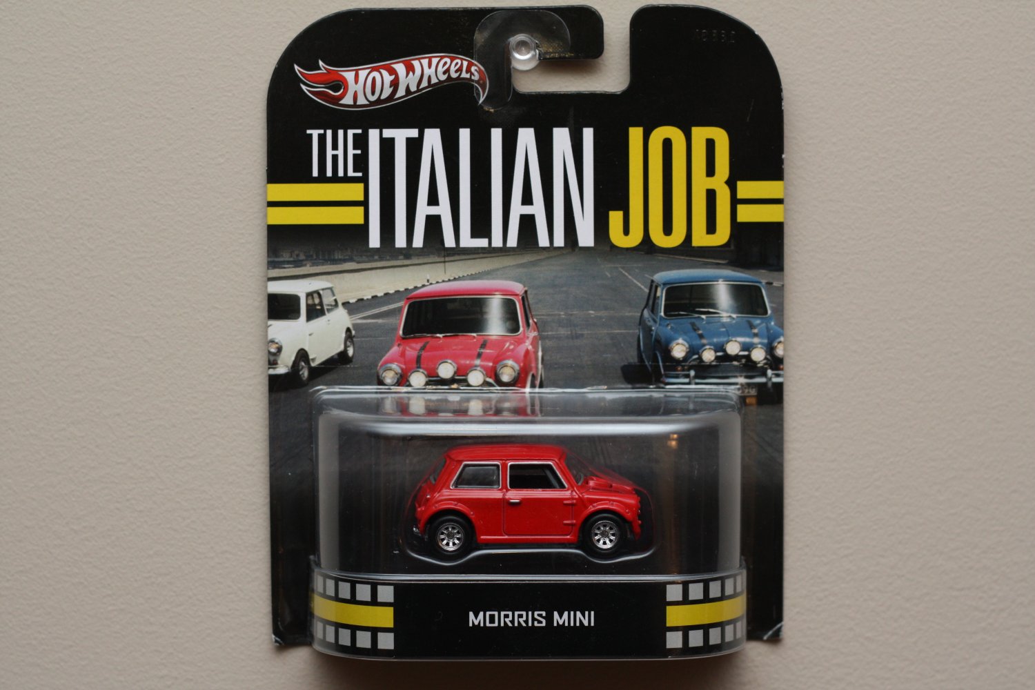 Hot Wheels 2013 Retro Entertainment Morris Mini (The Italian Job) (red)