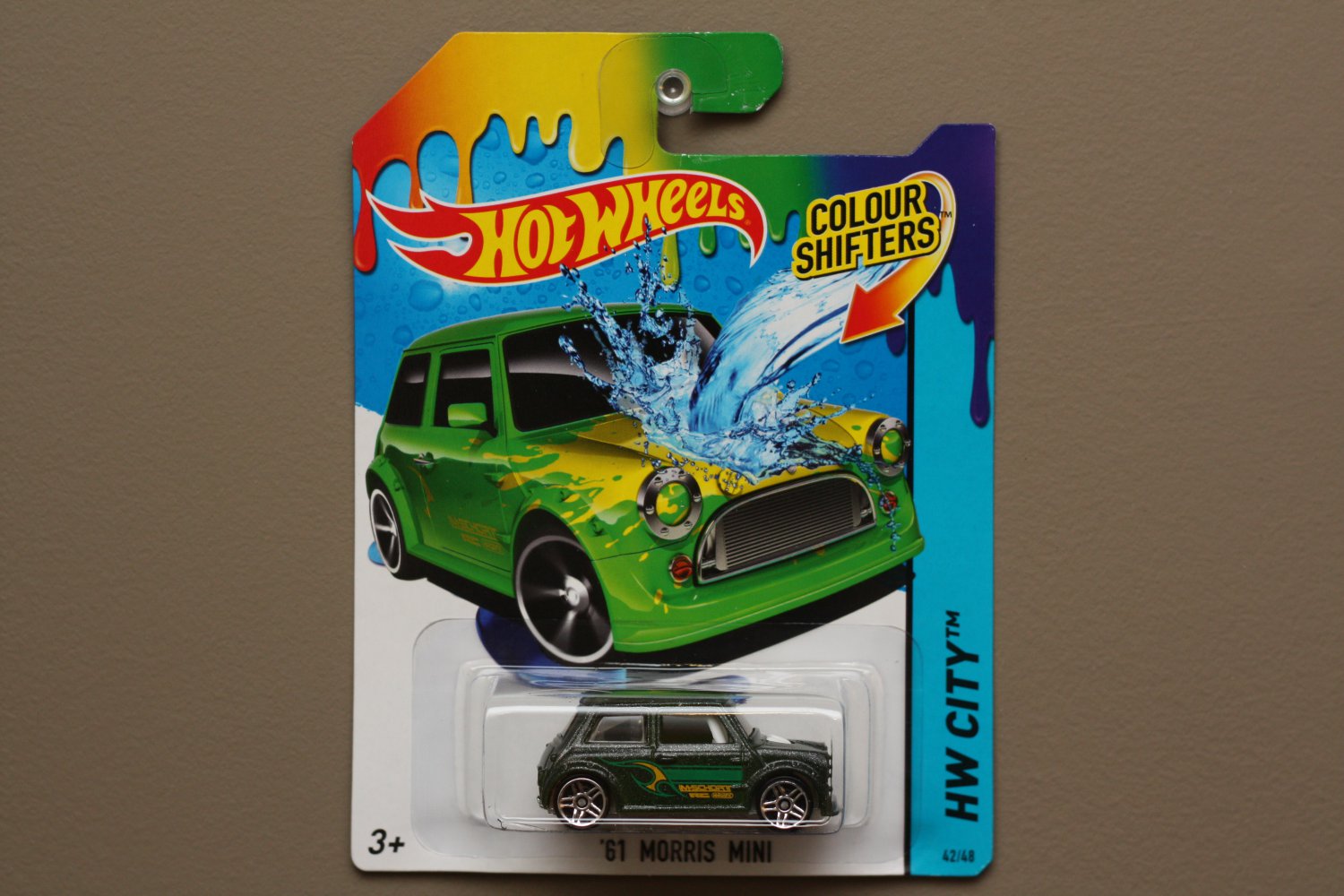 Hot Wheels 2014 Color Shifters '61 Morris Mini Cooper (green to yellow)