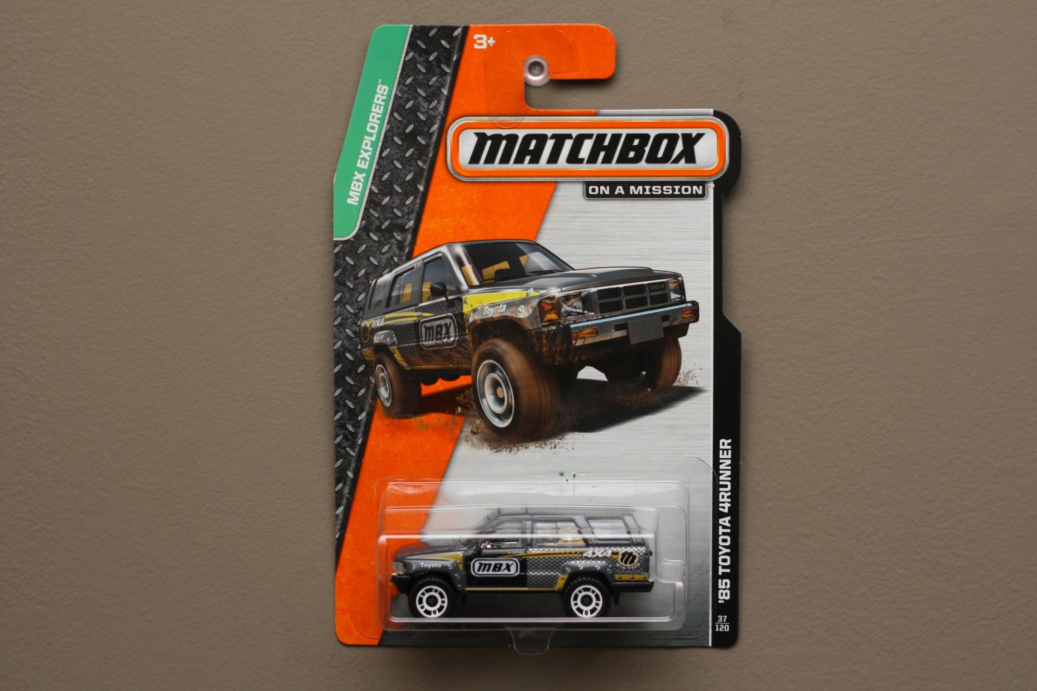Matchbox 2014 MBX Explorers '85 Toyota 4-Runner (grey)