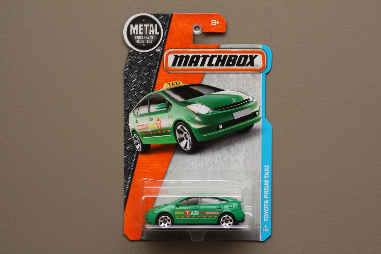 Matchbox 2016 MBX Adventure City '09 Toyota Prius Taxi (green)