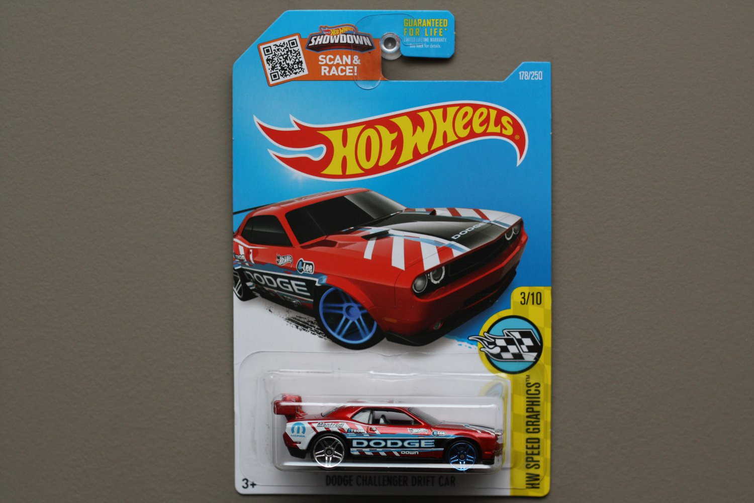 Hot Wheels 2016 HW Speed Graphics Dodge Challenger Drift Car (orange)