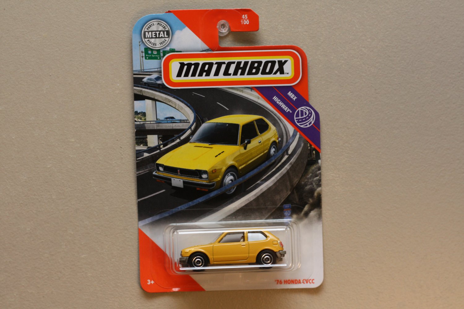 Matchbox 2020 MBX Highway '76 Honda Civic CVCC (yellow)