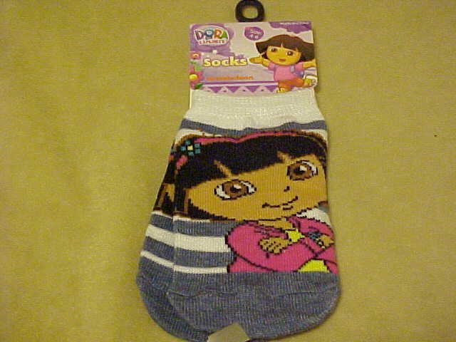 BRAND NEW DORA THE EXPLORER GIRLS SZ 4-6 SOCKS