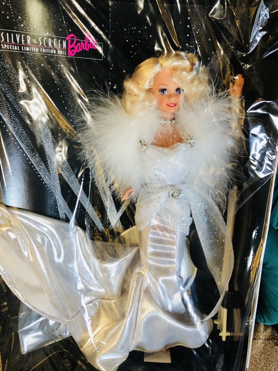 Mattel Silver Screen FAO Schwarz Barbie Doll 1993 #11652 NRFB Movie Star