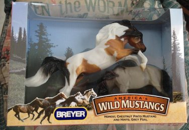 BREYER America's Wild Mustangs Hongvi & Hinto #750208