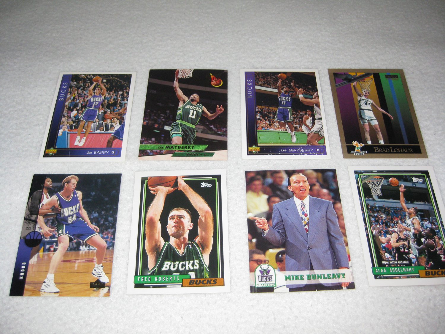 MILWAUKEE BUCKS BASKETBALL CARD TEAM LOT