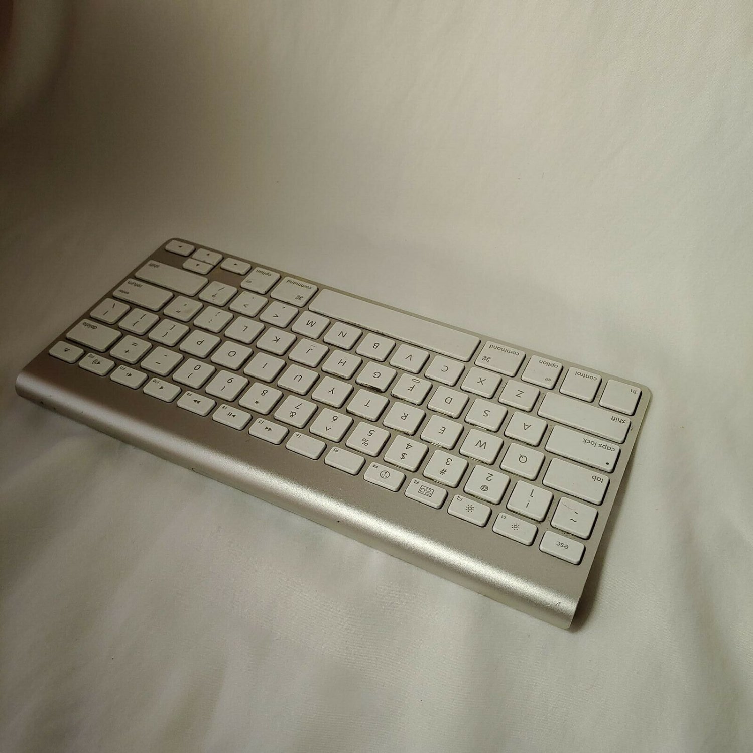 Apple - Magic Keyboard - Silver