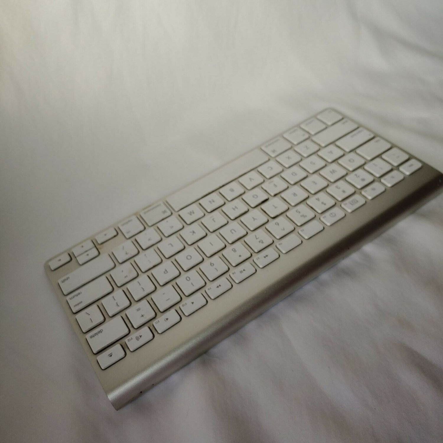 Apple - Magic Keyboard - Silver