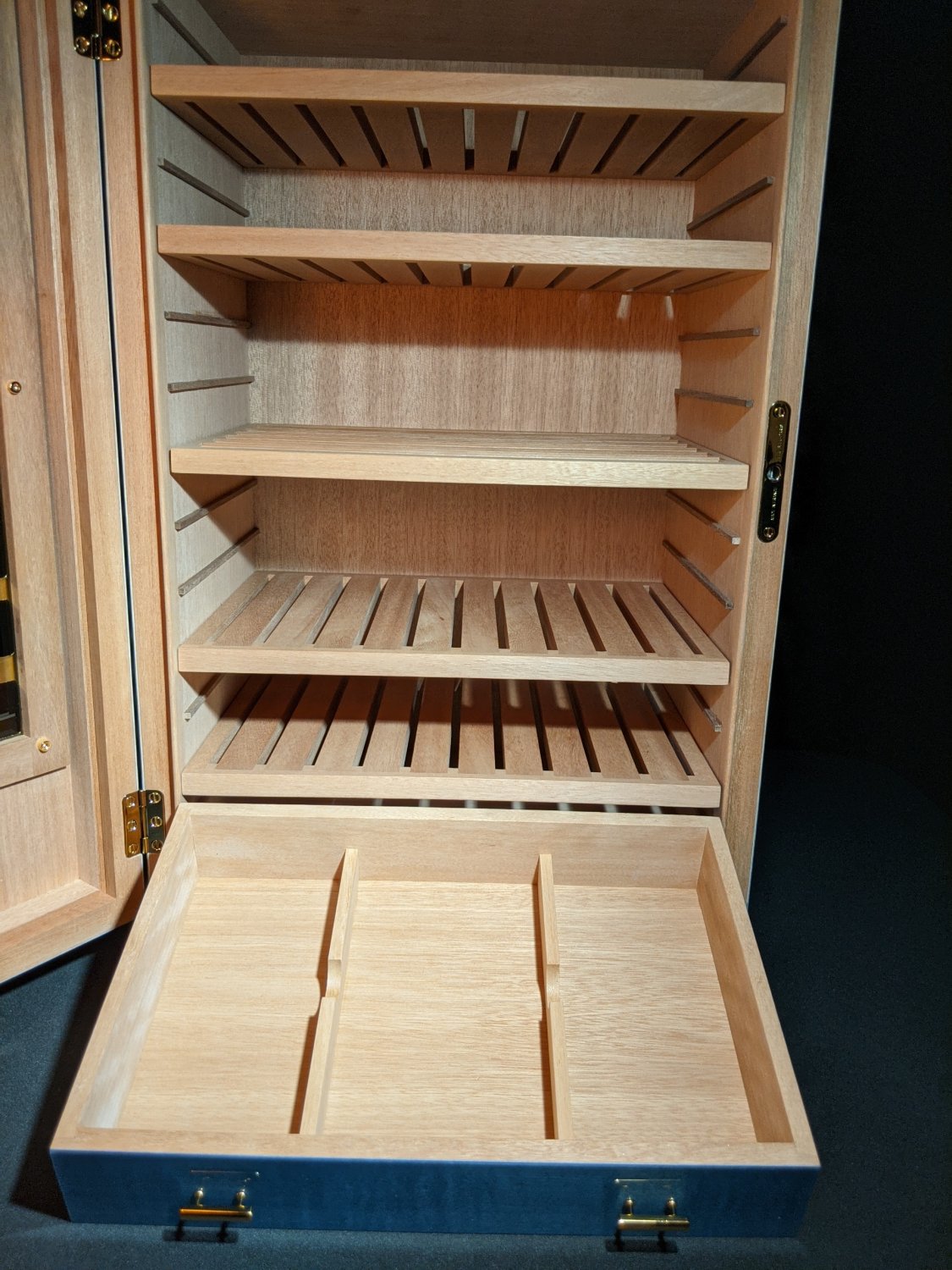 Elie Bleu Alba Blue Sycamore Wood Cabinet Humidor 150 count