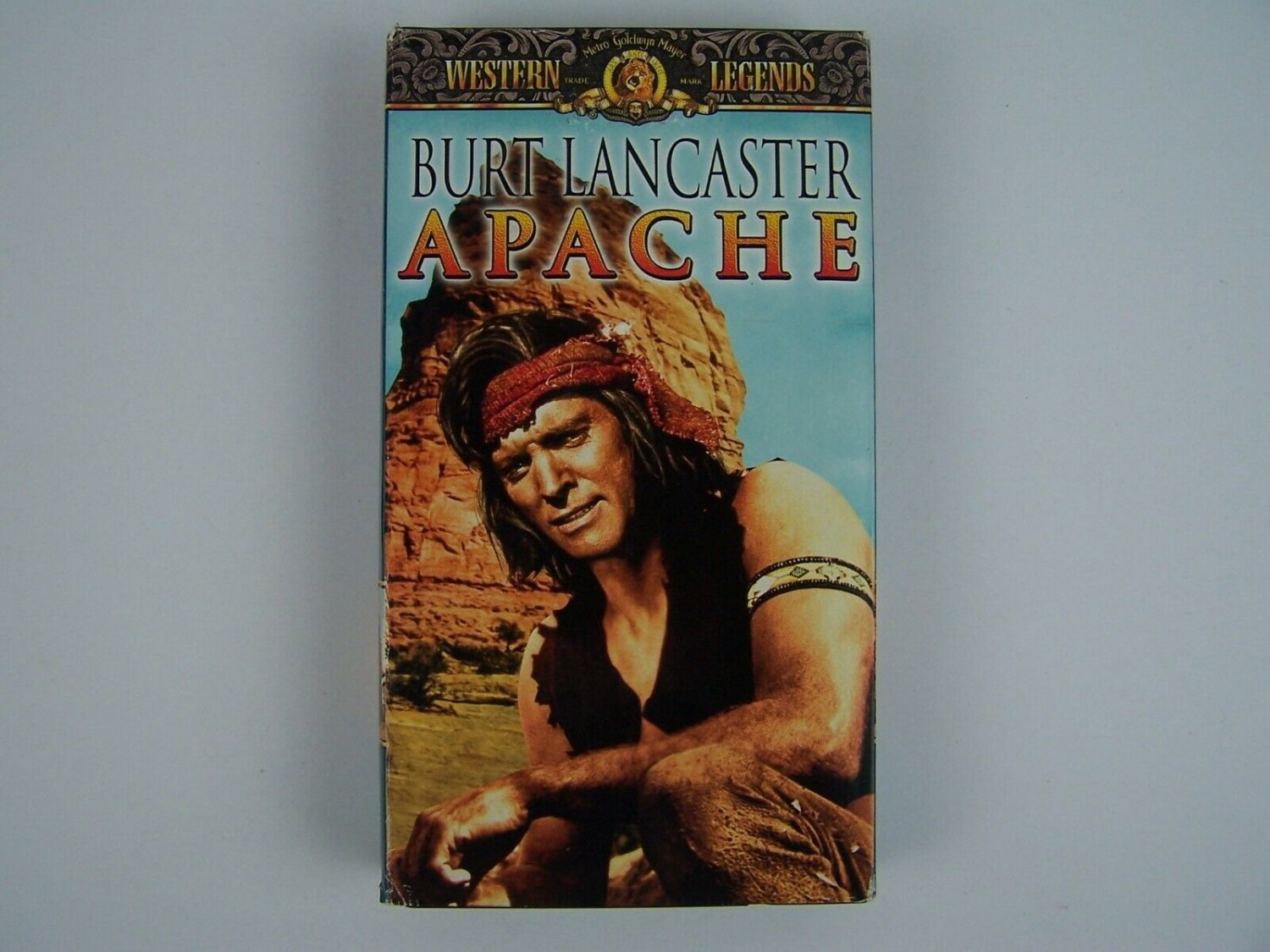 Apache VHS Video Tape Burt Lancaster, Jean Peters