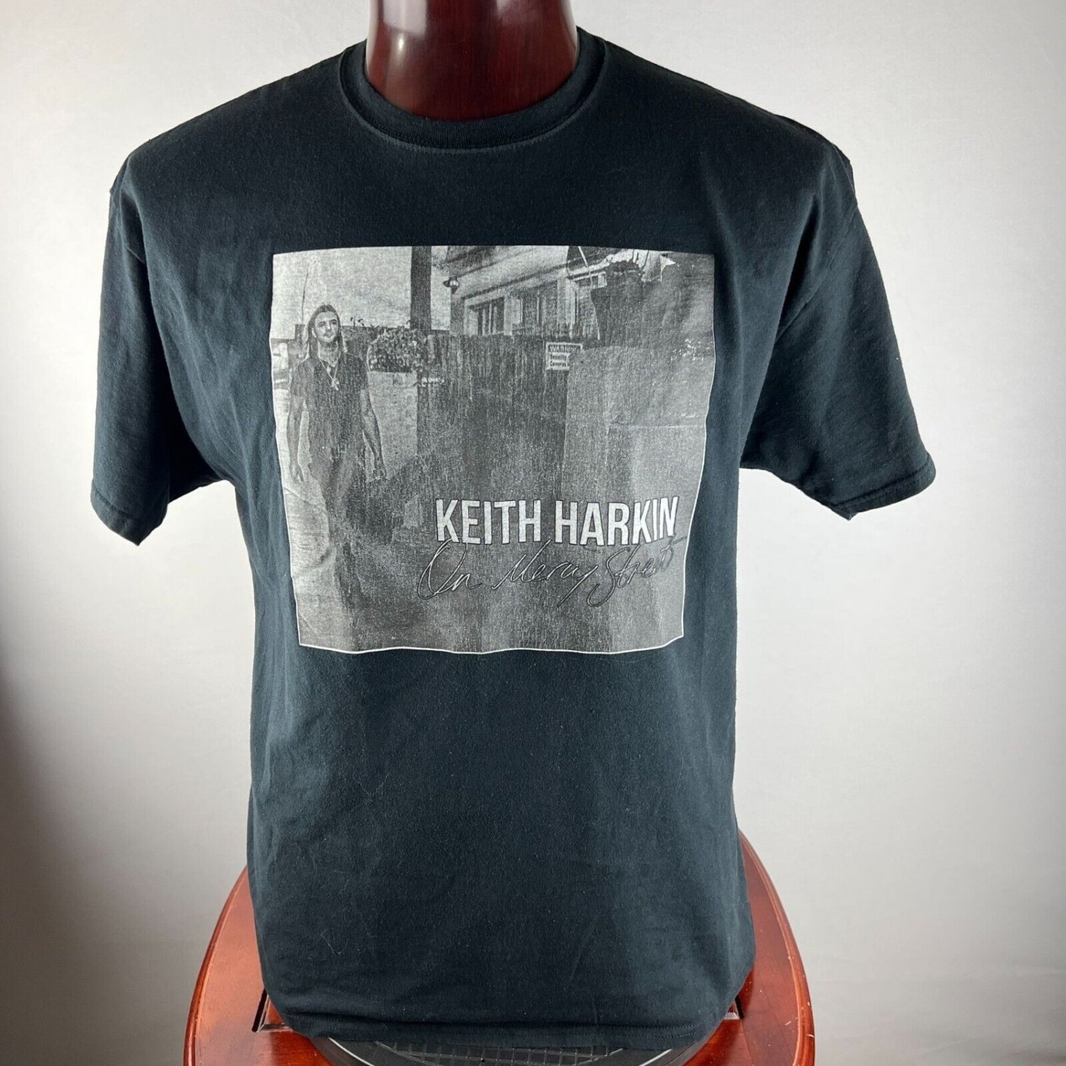 Keith Harkin On Merry Street XL T-Shirt