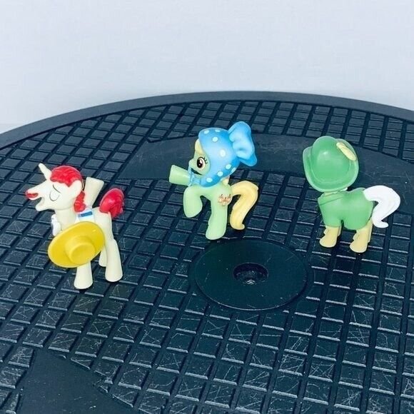 My Little Pony Mini Figures Apple Strudel Flam Skim Apple Munchies 3 PC Lot