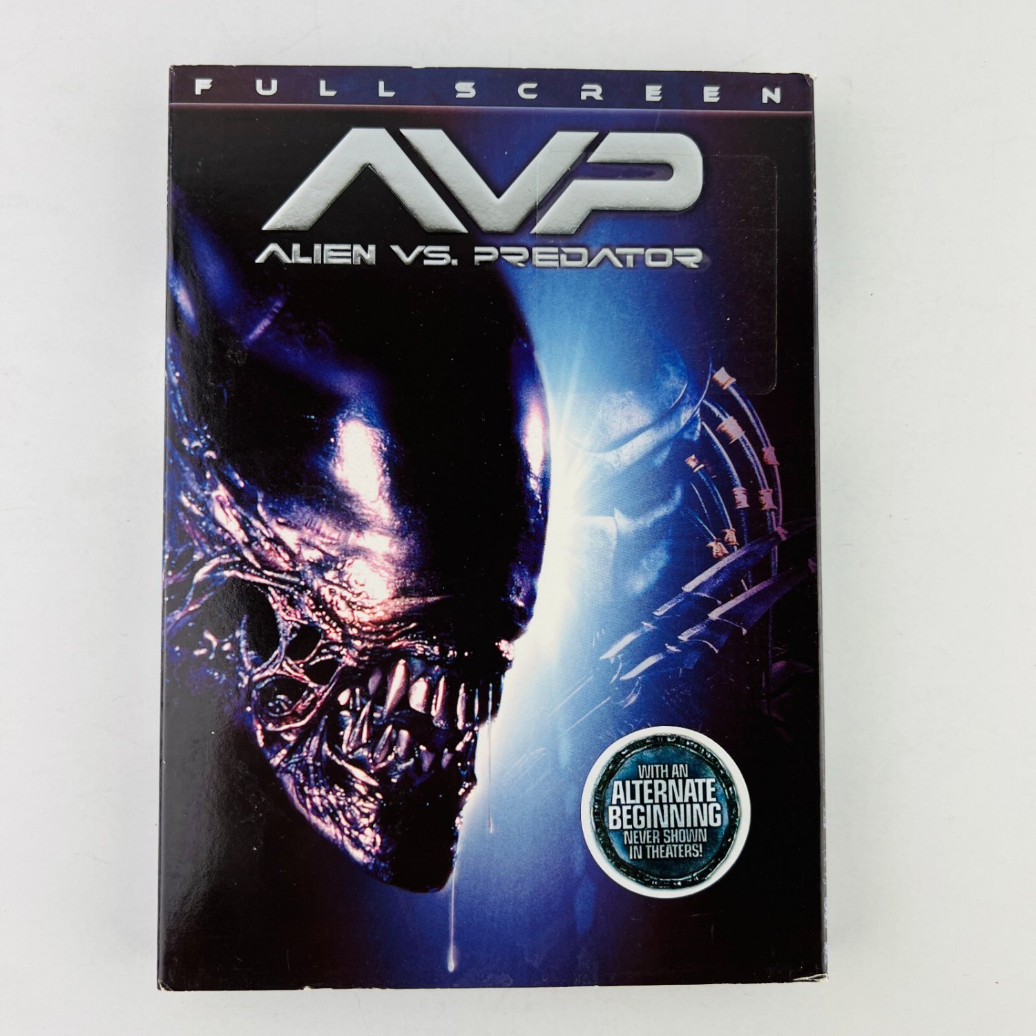 AVP - Alien Vs. Predator (Full Screen Edition) Alternate Beginning DVD ...
