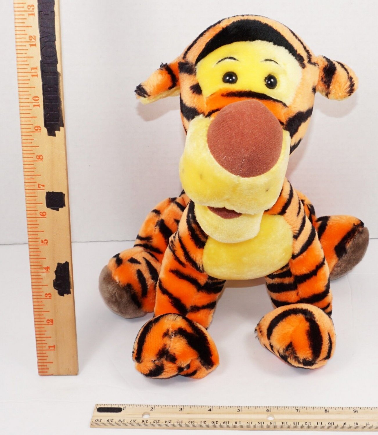 DISNEYLAND TIGGER 13" STUFFED TOY - FROM WINNIE THE POOH PLUSH FIGURE USED