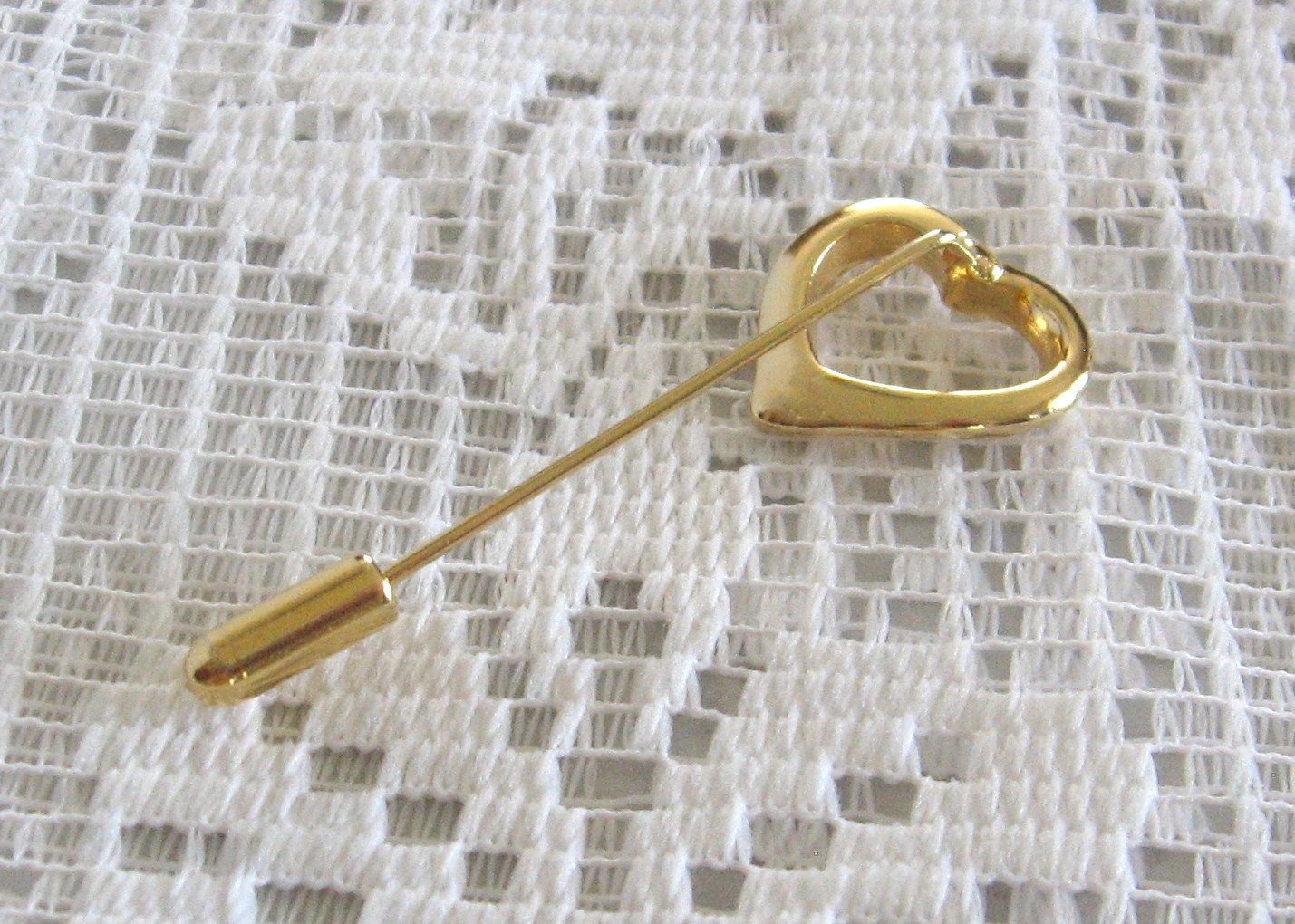 Opened Gold Heart Stick Pin Vintage Jewelry 1980s