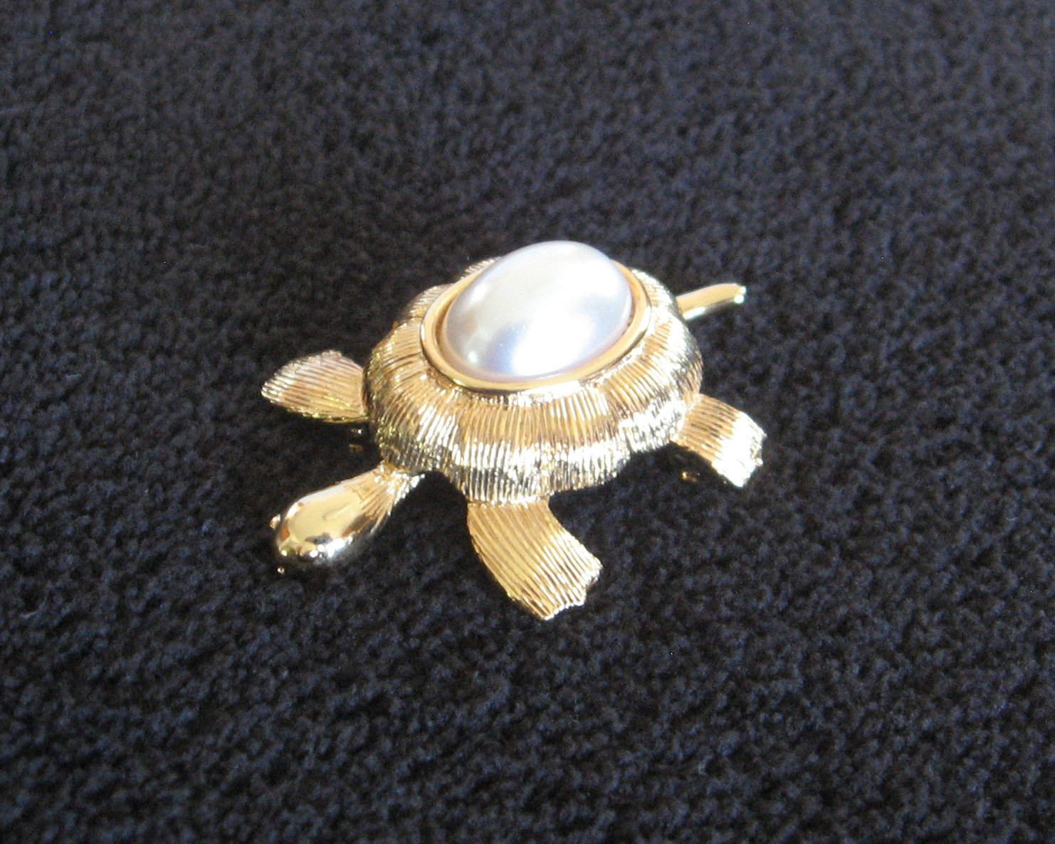 Cabochon Pearl Turtle Brooch Pin By Designer Napier Vintage Jewelry 1970s