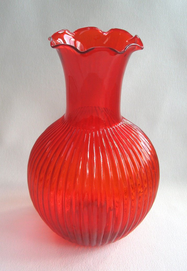 Red Ribbed Glass Ruffled Top Vase Vintage 1960s