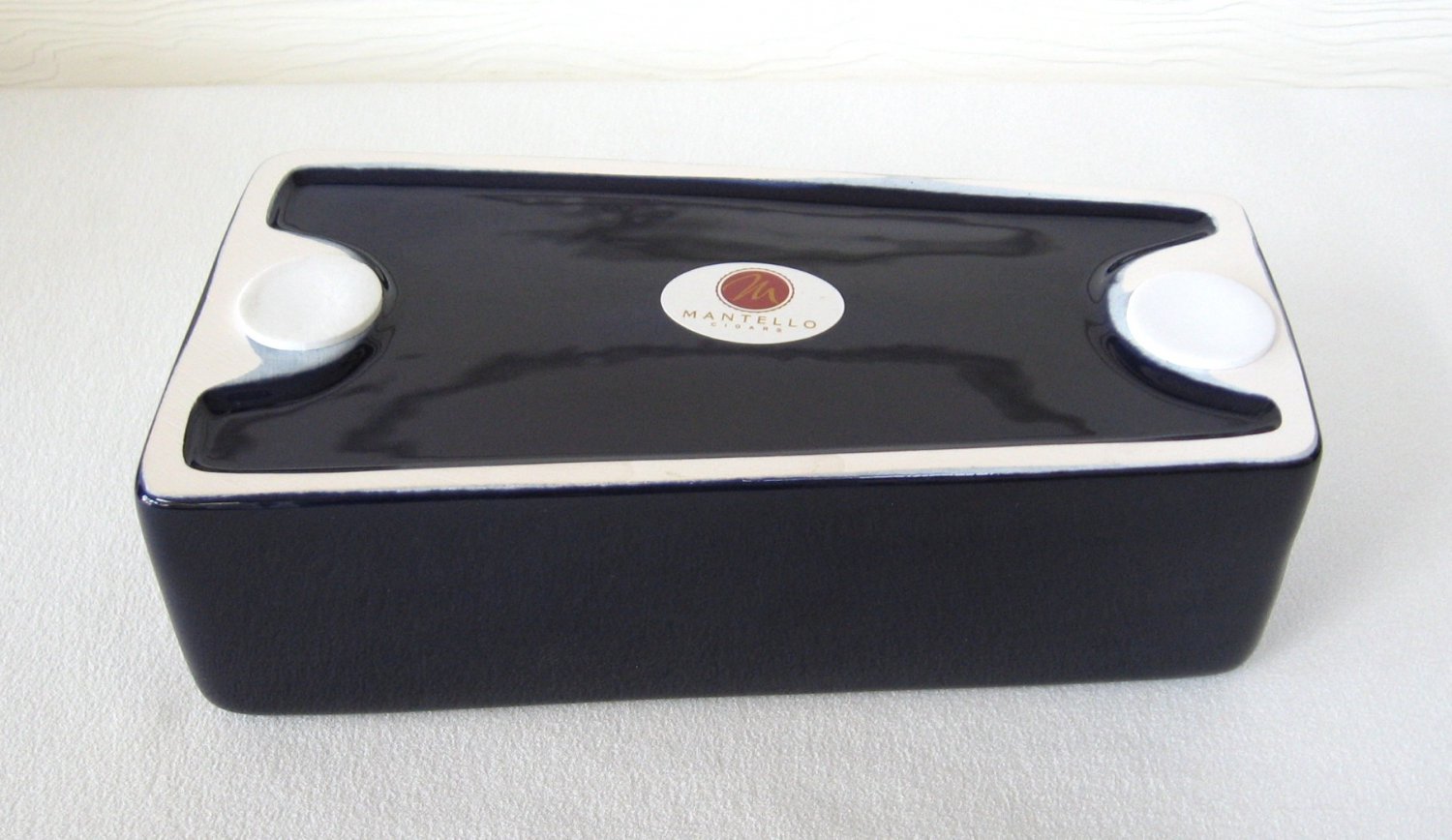 Mantello Deep Blue Ceramic Cigar Ashtray NEW Mantello Deep Blue Ceramic Cigar Ashtray NEW