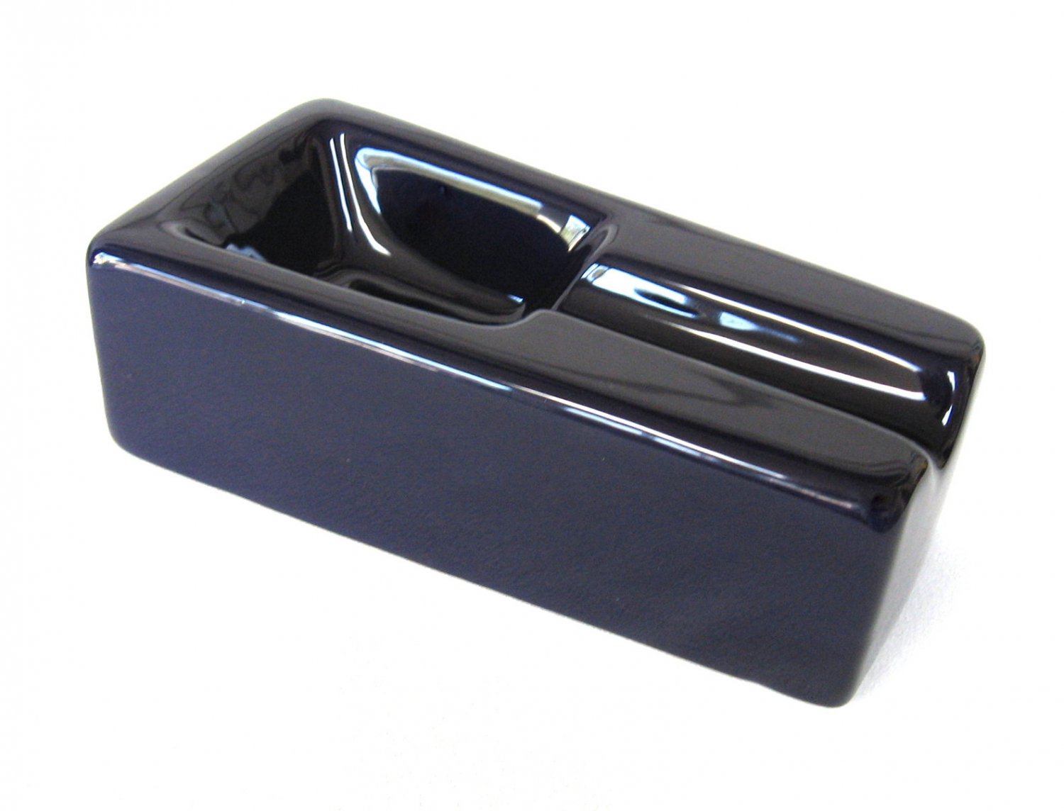 Mantello Deep Blue Ceramic Cigar Ashtray NEW Mantello Deep Blue Ceramic Cigar Ashtray NEW