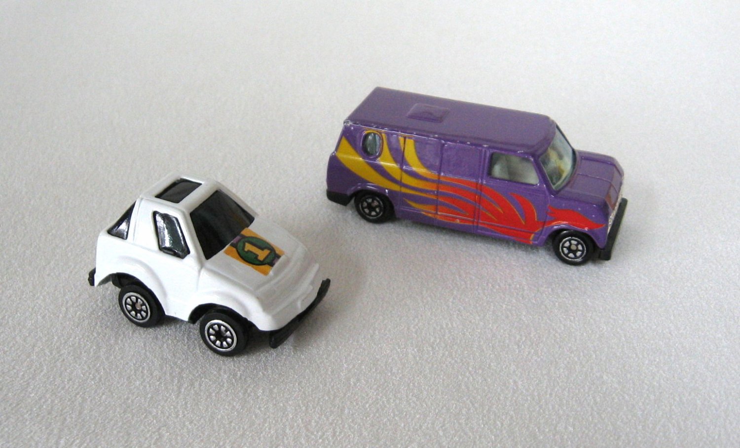 2 Diecast Toy Cars Purple Conversion Van & Mini White Car Vintage 1990s